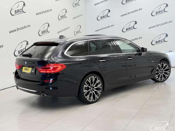 Black BMW 520 2018 in Vilnius, with an engine capacity of 2.00 L and mileage of 277 thousand km for 16500 €, photo 4 on AUTOMOTO.COM.LV