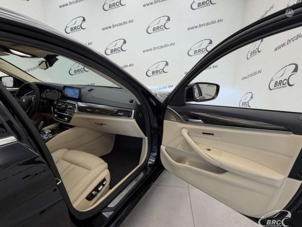 Black BMW 520 2018 in Vilnius, with an engine capacity of 2.00 L and mileage of 277 thousand km for 16500 €, photo 10 on AUTOMOTO.COM.LV