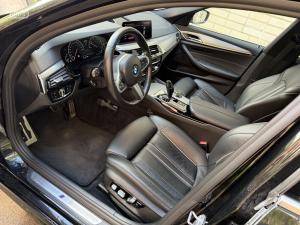 Melns BMW 520 2018 Kauņa, ar dzinēja tilpumu 2.00 L un nobraukumu 200 tūkst. km par 17950 €, foto 13 vietnē AUTOMOTO.COM.LV