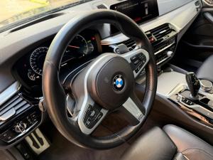 Melns BMW 520 2018 Kauņa, ar dzinēja tilpumu 2.00 L un nobraukumu 200 tūkst. km par 17950 €, foto 22 vietnē AUTOMOTO.COM.LV