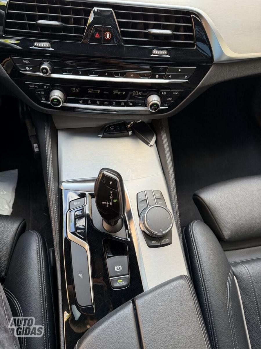 Melns BMW 520 2018 Kauņa, ar dzinēja tilpumu 2.00 L un nobraukumu 200 tūkst. km par 17950 €, foto 29 vietnē AUTOMOTO.COM.LV