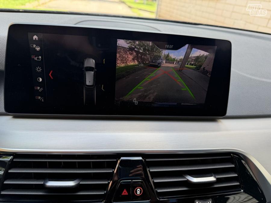 Melns BMW 520 2018 Kauņa, ar dzinēja tilpumu 2.00 L un nobraukumu 200 tūkst. km par 17950 €, foto 31 vietnē AUTOMOTO.COM.LV