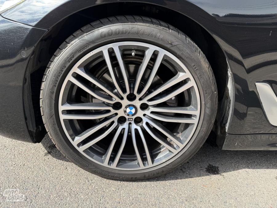Melns BMW 520 2018 Kauņa, ar dzinēja tilpumu 2.00 L un nobraukumu 200 tūkst. km par 17950 €, foto 32 vietnē AUTOMOTO.COM.LV
