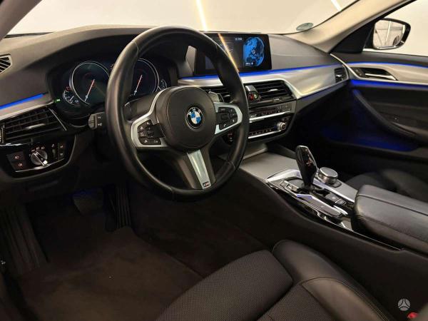BMW 520 2018 Marijampole vietnē Melns BMW 520 2018 Marijampole, ar dzinēja tilpumu 2.00 L un nobraukumu 218 tūkst. km par 16950 €, foto 3 vietnē AUTOMOTO.COM.LV
