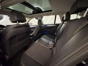 Black BMW 520 2018 in Marijampole, with an engine capacity of 2.00 L and mileage of 218 thousand km for 16950 €, photo 16 on AUTOMOTO.COM.LV