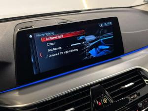 Black BMW 520 2018 in Marijampole, with an engine capacity of 2.00 L and mileage of 218 thousand km for 16950 €, photo 20 on AUTOMOTO.COM.LV