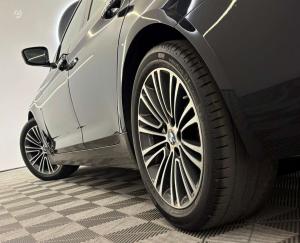 Black BMW 520 2018 in Marijampole, with an engine capacity of 2.00 L and mileage of 218 thousand km for 16950 €, photo 25 on AUTOMOTO.COM.LV