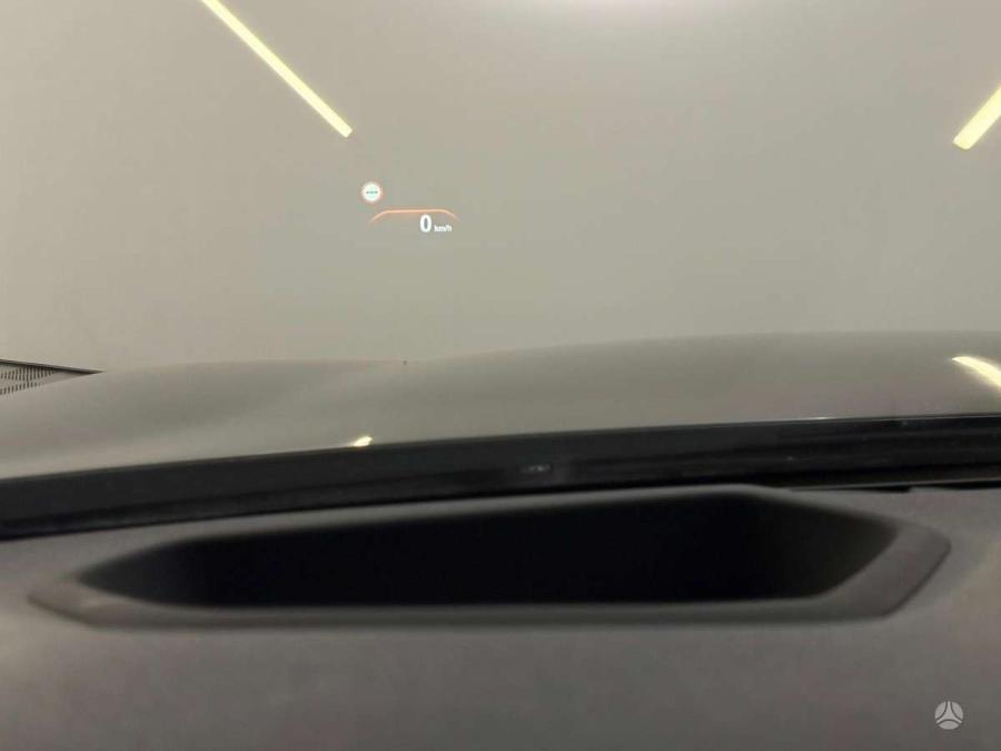 Black BMW 520 2018 in Marijampole, with an engine capacity of 2.00 L and mileage of 218 thousand km for 16950 €, photo 36 on AUTOMOTO.COM.LV