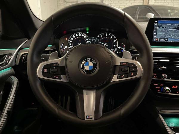 БМВ 520 2018 в Клайпеда на AUTOMOTO.COM.LV Черный БМВ 520 2018 в Клайпеда, объемом двигателя 2.00 л и пробегом 281 тыс. км за 15500 €, фото 4 на AUTOMOTO.COM.LV