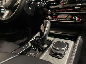 Black BMW 520 2018 in Klaipeda, with an engine capacity of 2.00 L and mileage of 281 thousand km for 15500 €, photo 8 on AUTOMOTO.COM.LV