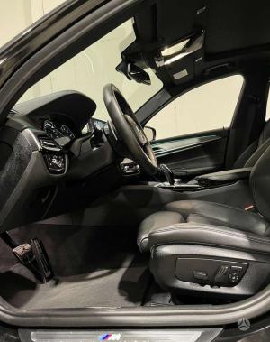 Black BMW 520 2018 in Klaipeda, with an engine capacity of 2.00 L and mileage of 281 thousand km for 15500 €, photo 12 on AUTOMOTO.COM.LV