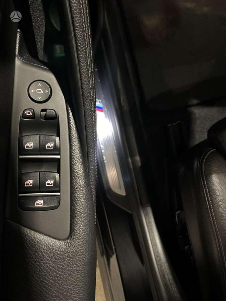 Black BMW 520 2018 in Klaipeda, with an engine capacity of 2.00 L and mileage of 281 thousand km for 15500 €, photo 15 on AUTOMOTO.COM.LV