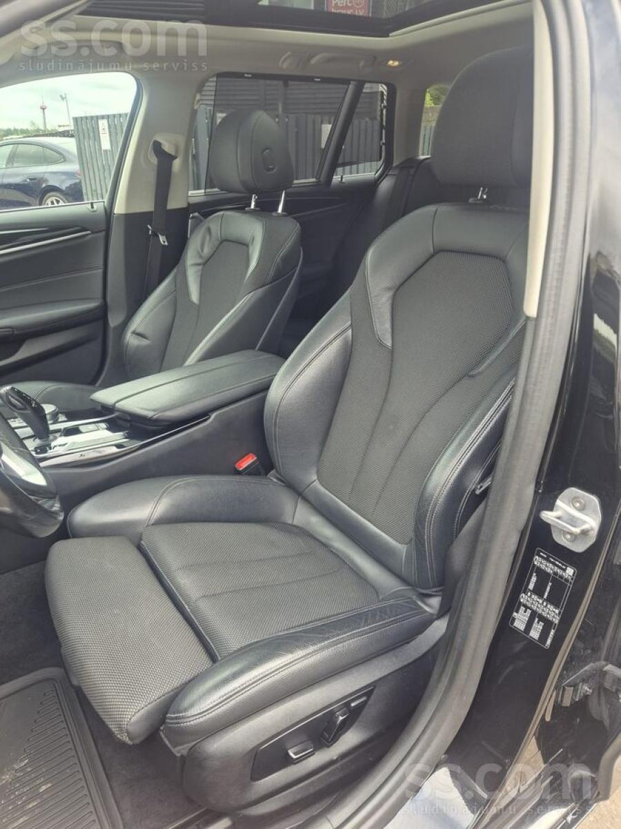 Black BMW 520 2018 in Riga, with an engine capacity of 2.00 L and mileage of 207 thousand km for 17990 €, photo 16 on AUTOMOTO.COM.LV