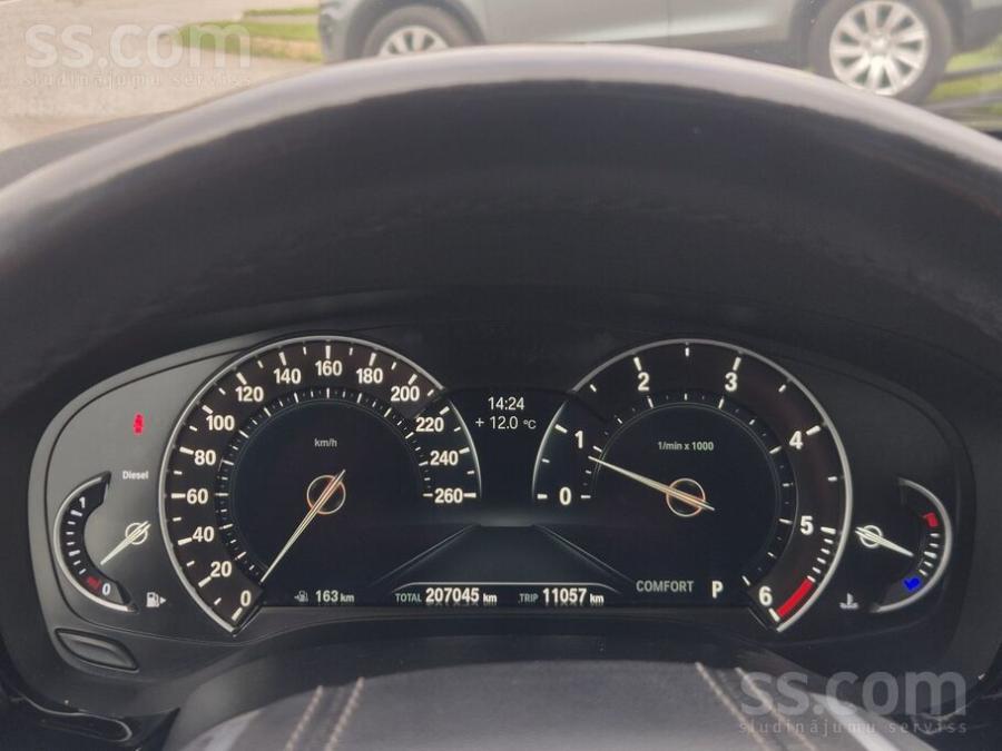 Black BMW 520 2018 in Riga, with an engine capacity of 2.00 L and mileage of 207 thousand km for 17990 €, photo 22 on AUTOMOTO.COM.LV