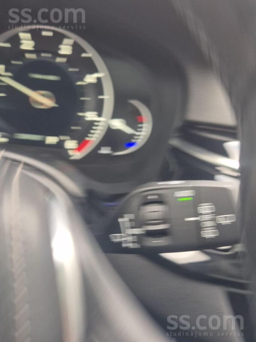 Black BMW 520 2018 in Riga, with an engine capacity of 2.00 L and mileage of 207 thousand km for 17990 €, photo 25 on AUTOMOTO.COM.LV