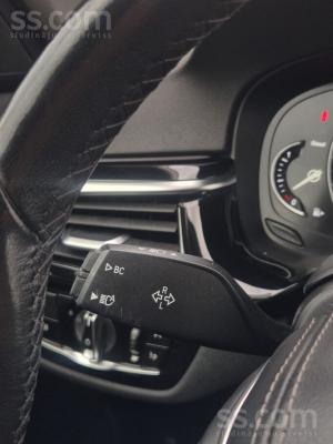 Black BMW 520 2018 in Riga, with an engine capacity of 2.00 L and mileage of 207 thousand km for 17990 €, photo 26 on AUTOMOTO.COM.LV