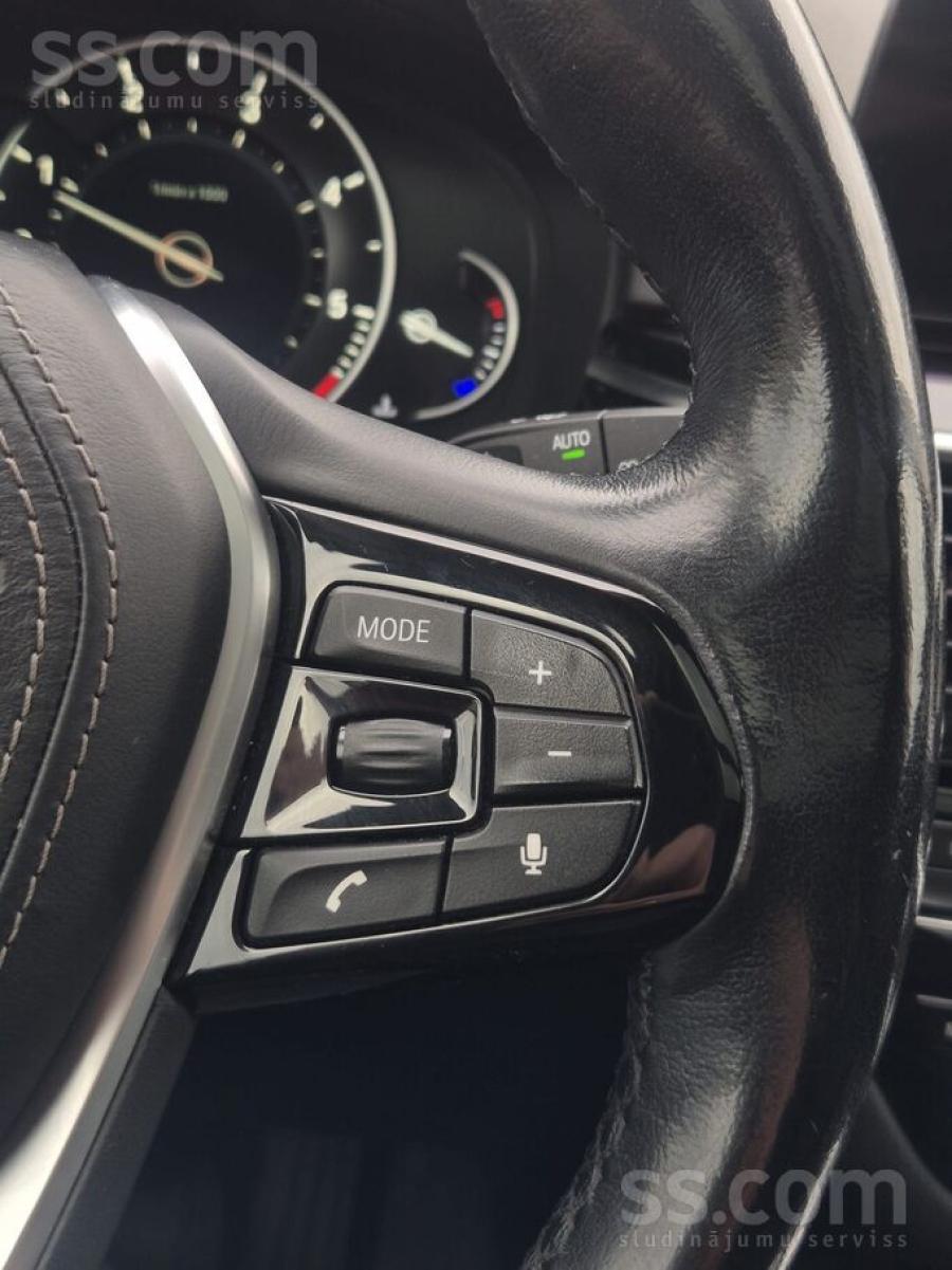 Black BMW 520 2018 in Riga, with an engine capacity of 2.00 L and mileage of 207 thousand km for 17990 €, photo 27 on AUTOMOTO.COM.LV