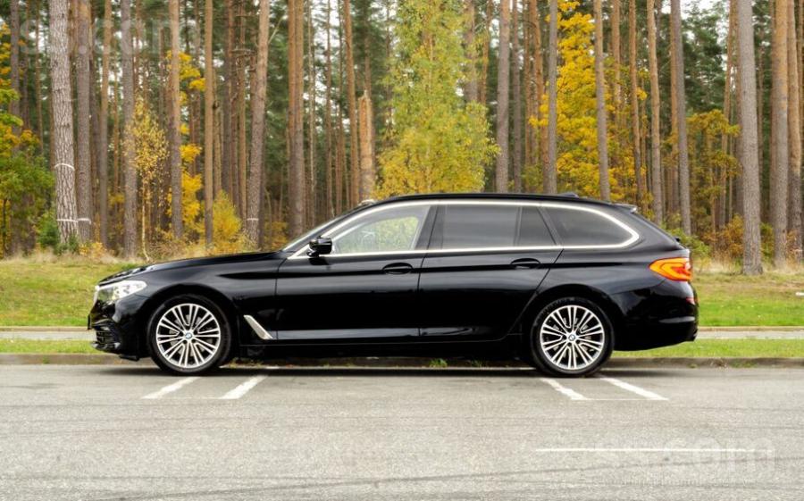 Black BMW 520 2018 in Riga, with an engine capacity of 2.00 L and mileage of 207 thousand km for 17990 €, photo 6 on AUTOMOTO.COM.LV