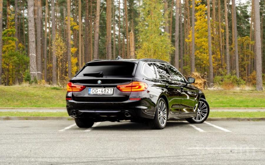 Black BMW 520 2018 in Riga, with an engine capacity of 2.00 L and mileage of 207 thousand km for 17990 €, photo 7 on AUTOMOTO.COM.LV