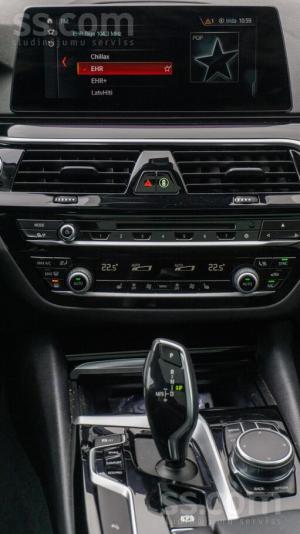 Black BMW 520 2018 in Riga, with an engine capacity of 2.00 L and mileage of 207 thousand km for 17990 €, photo 14 on AUTOMOTO.COM.LV