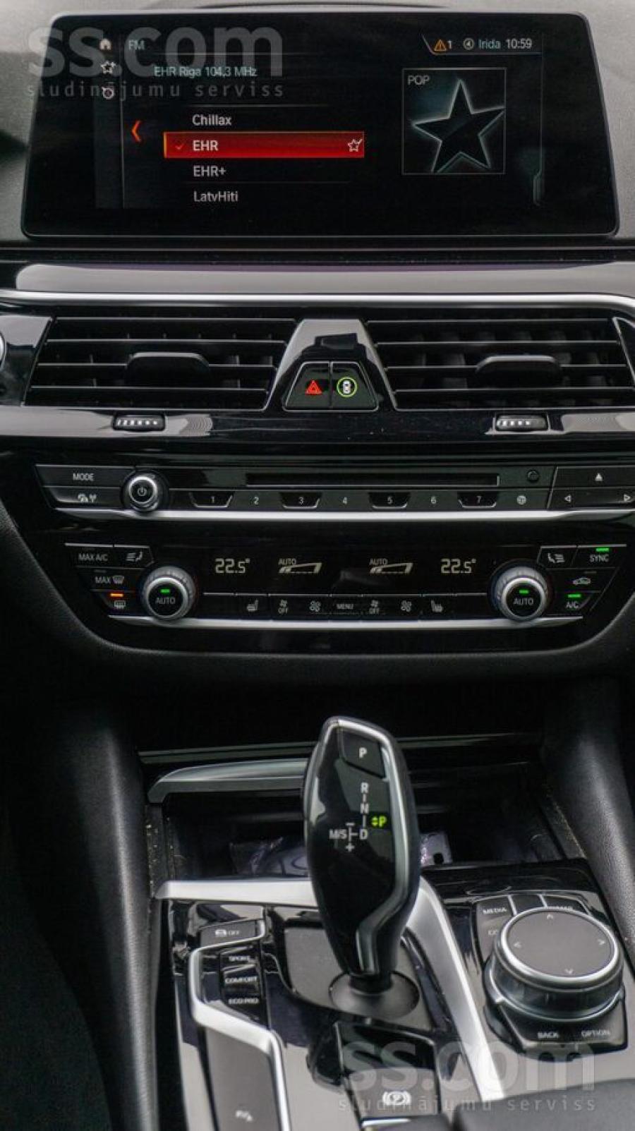 Black BMW 520 2018 in Riga, with an engine capacity of 2.00 L and mileage of 207 thousand km for 17990 €, photo 14 on AUTOMOTO.COM.LV