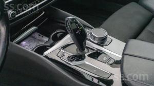 Black BMW 520 2018 in Riga, with an engine capacity of 2.00 L and mileage of 207 thousand km for 17990 €, photo 16 on AUTOMOTO.COM.LV
