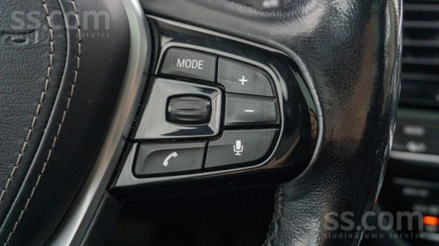 Black BMW 520 2018 in Riga, with an engine capacity of 2.00 L and mileage of 207 thousand km for 17990 €, photo 21 on AUTOMOTO.COM.LV
