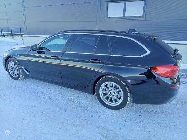 Black BMW 520 2019 in Siauliai, with an engine capacity of 2.00 L and mileage of 177 thousand km for 16900 €, photo 6 on AUTOMOTO.COM.LV