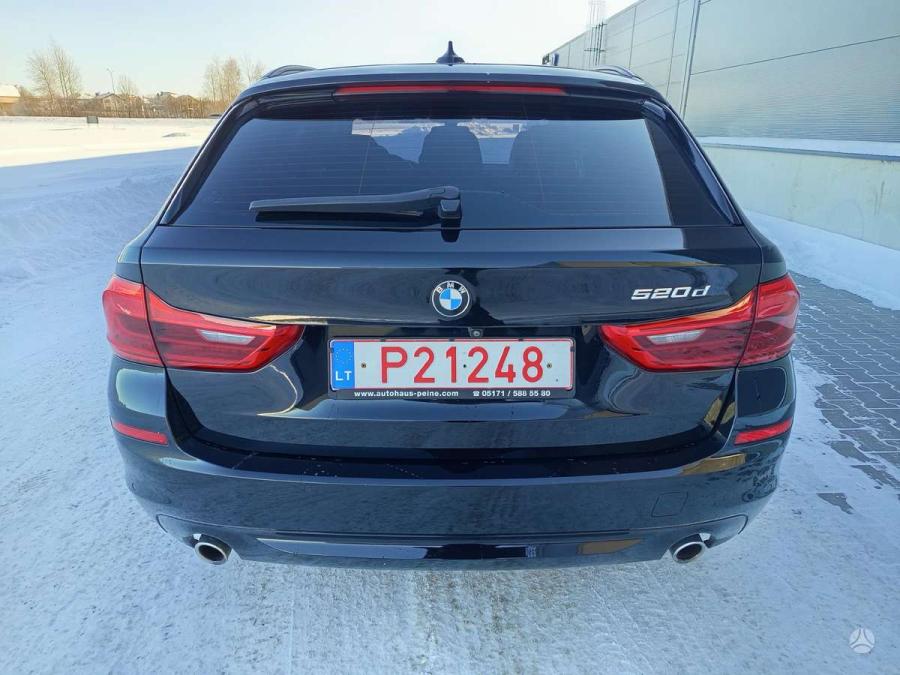 Black BMW 520 2019 in Siauliai, with an engine capacity of 2.00 L and mileage of 177 thousand km for 16900 €, photo 7 on AUTOMOTO.COM.LV