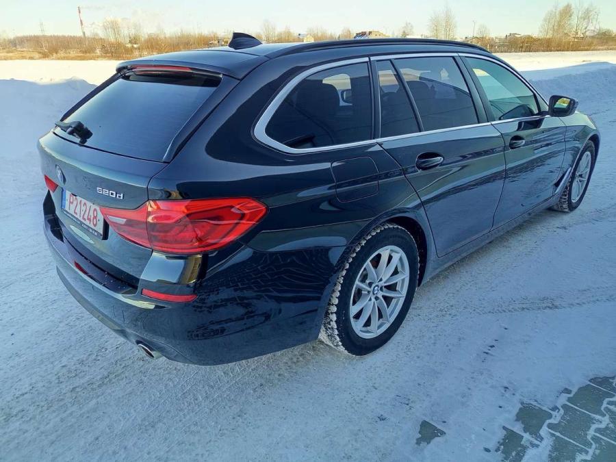 Black BMW 520 2019 in Siauliai, with an engine capacity of 2.00 L and mileage of 177 thousand km for 16900 €, photo 8 on AUTOMOTO.COM.LV