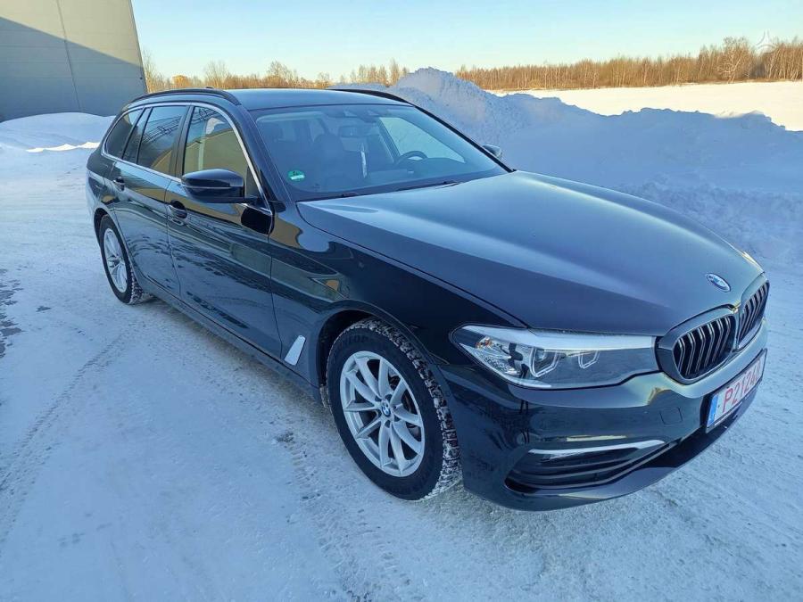 Black BMW 520 2019 in Siauliai, with an engine capacity of 2.00 L and mileage of 177 thousand km for 16900 €, photo 11 on AUTOMOTO.COM.LV