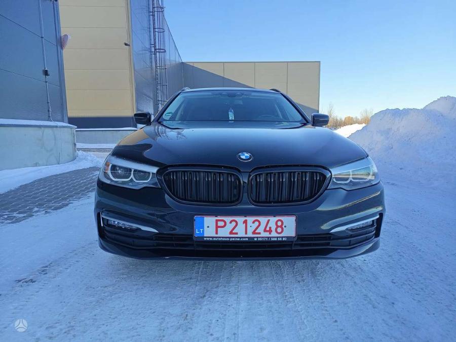 Black BMW 520 2019 in Siauliai, with an engine capacity of 2.00 L and mileage of 177 thousand km for 16900 €, photo 12 on AUTOMOTO.COM.LV