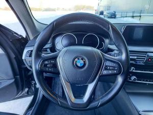 Black BMW 520 2019 in Siauliai, with an engine capacity of 2.00 L and mileage of 177 thousand km for 16900 €, photo 15 on AUTOMOTO.COM.LV