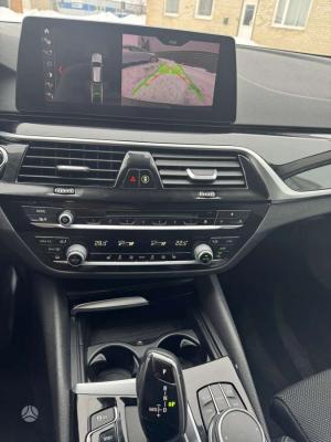 Melns BMW 520 2019 Tauragė, ar dzinēja tilpumu 2.00 L un nobraukumu 246 tūkst. km par 16600 €, foto 14 vietnē AUTOMOTO.COM.LV