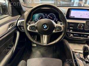 Melns BMW 520 2019 Rīga, ar dzinēja tilpumu 2.00 L un nobraukumu 230 tūkst. km par 17990 €, foto 13 vietnē AUTOMOTO.COM.LV