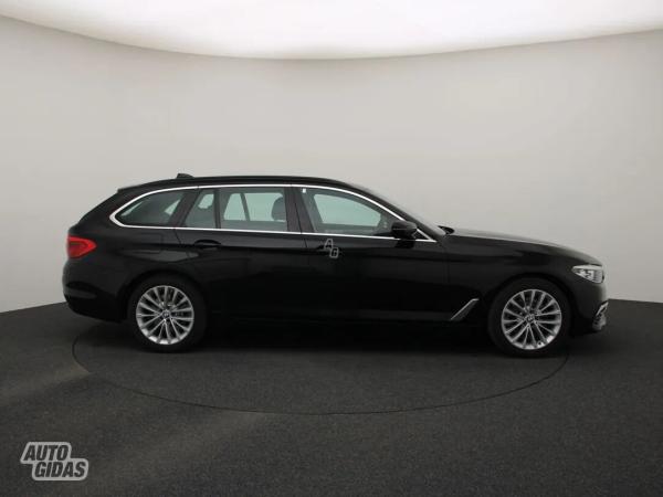 Black BMW 520 2019 in Vilnius, with an engine capacity of 2.00 L and mileage of 178 thousand km for 20999 €, photo 9 on AUTOMOTO.COM.LV