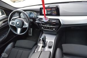 Black BMW 520 2019 in Vilnius, with an engine capacity of 2.00 L and mileage of 264 thousand km for 16500 €, photo 12 on AUTOMOTO.COM.LV