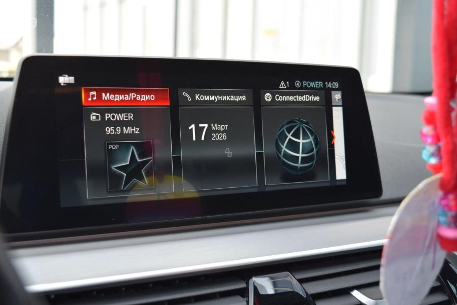 Black BMW 520 2019 in Vilnius, with an engine capacity of 2.00 L and mileage of 264 thousand km for 16500 €, photo 18 on AUTOMOTO.COM.LV