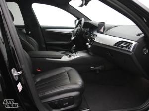 Black BMW 520 2019 in Vilnius, with an engine capacity of 2.00 L and mileage of 146 thousand km for 20999 €, photo 15 on AUTOMOTO.COM.LV