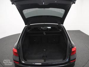 Black BMW 520 2019 in Vilnius, with an engine capacity of 2.00 L and mileage of 146 thousand km for 20999 €, photo 35 on AUTOMOTO.COM.LV