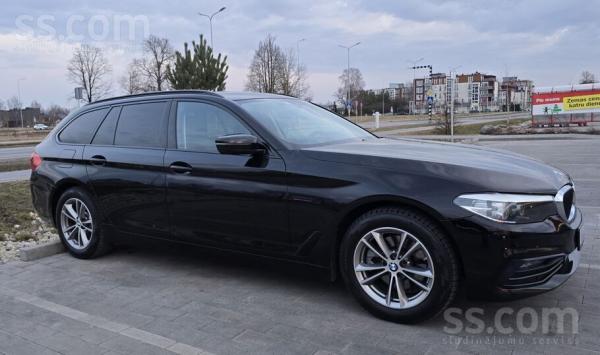Black BMW 520 2019 in Riga, with an engine capacity of 2.00 L and mileage of 171 thousand km for 18900 €, photo 2 on AUTOMOTO.COM.LV