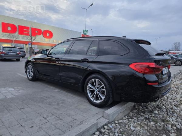 Black BMW 520 2019 in Riga, with an engine capacity of 2.00 L and mileage of 171 thousand km for 18900 €, photo 5 on AUTOMOTO.COM.LV