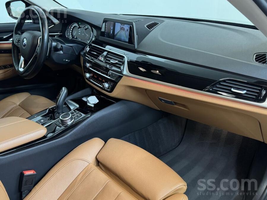 Melns BMW 520 2019 Rīga, ar dzinēja tilpumu 2.00 L un nobraukumu 221 tūkst. km par 18900 €, foto 12 vietnē AUTOMOTO.COM.LV