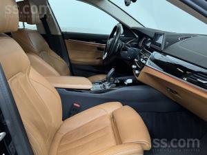 Melns BMW 520 2019 Rīga, ar dzinēja tilpumu 2.00 L un nobraukumu 221 tūkst. km par 18900 €, foto 14 vietnē AUTOMOTO.COM.LV