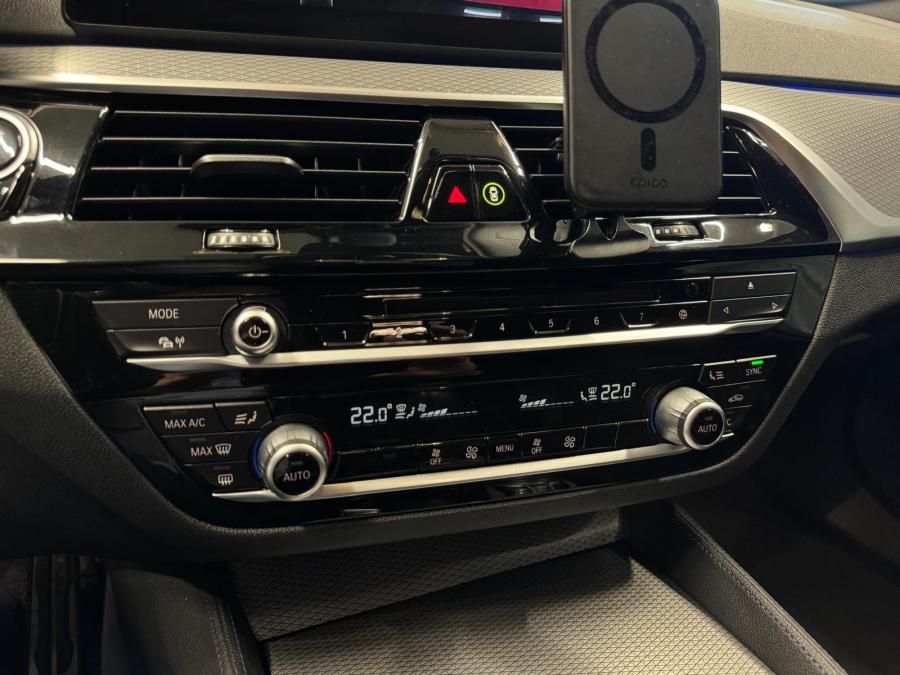 Melns BMW 520 2019 Rīga, ar dzinēja tilpumu 2.00 L un nobraukumu 230 tūkst. km par 18490 €, foto 14 vietnē AUTOMOTO.COM.LV