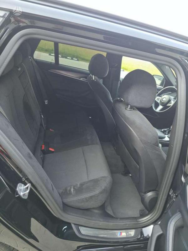 Black BMW 520 2019 in Siauliai, with an engine capacity of 2.00 L and mileage of 171 thousand km for 22500 €, photo 8 on AUTOMOTO.COM.LV