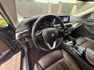 Black BMW 520 2019 in Salcininkai, with an engine capacity of 2.00 L and mileage of 230 thousand km for 18500 €, photo 11 on AUTOMOTO.COM.LV