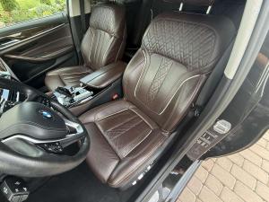 Black BMW 520 2019 in Salcininkai, with an engine capacity of 2.00 L and mileage of 230 thousand km for 18500 €, photo 15 on AUTOMOTO.COM.LV