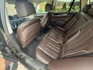 Black BMW 520 2019 in Salcininkai, with an engine capacity of 2.00 L and mileage of 230 thousand km for 18500 €, photo 19 on AUTOMOTO.COM.LV