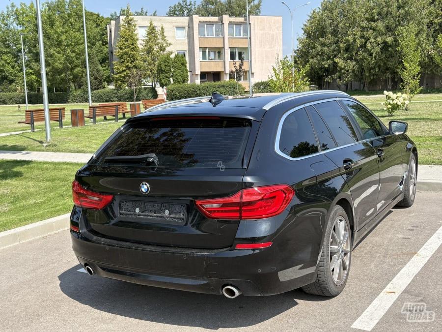 Black BMW 520 2019 in Kaunas, with an engine capacity of 2.00 L and mileage of 262 thousand km for 14300 €, photo 10 on AUTOMOTO.COM.LV